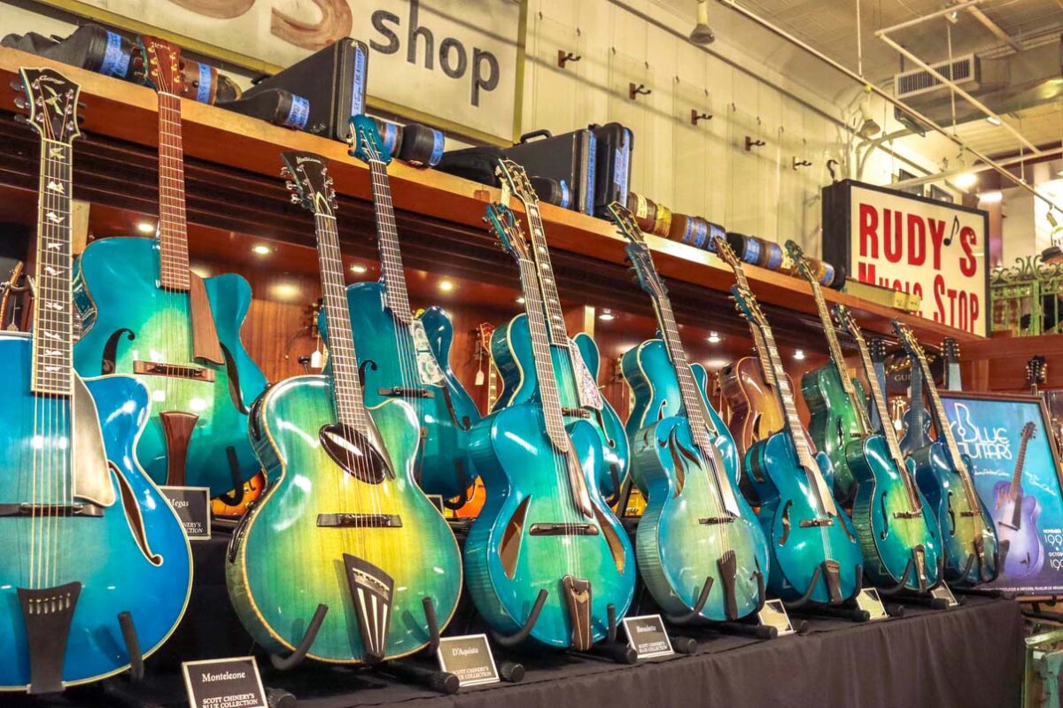 History - The Blue Guitars